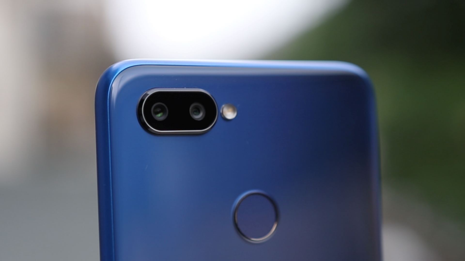 Realme 2 Pro Initial Impressions: A Better Upgrade! - Gadgets To Use