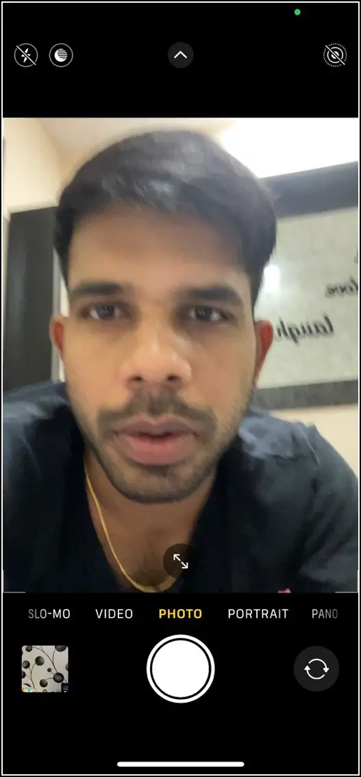 7 Ways to Take Hands-free Selfies, Photos on iPhone - Gadgets To Use